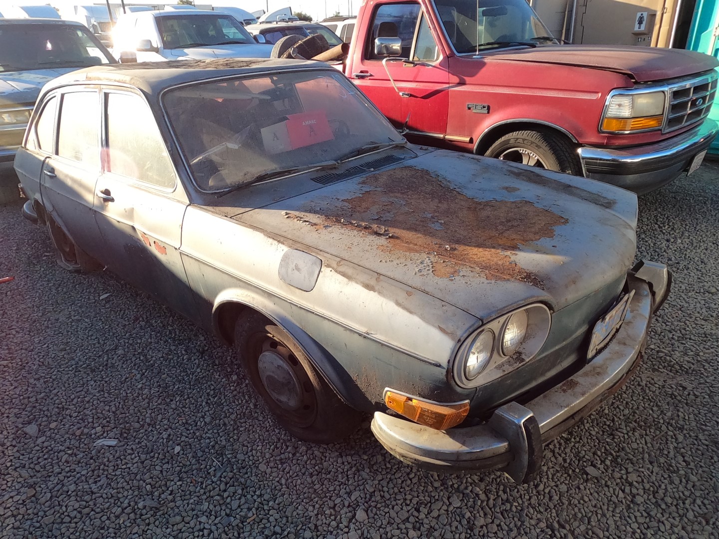 1971 VW 411 | OtayAutoAuctions.com