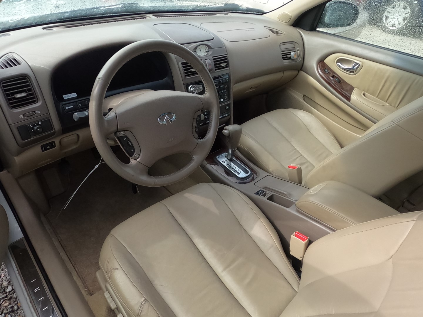 2001 INFINITI I30 | OtayAutoAuctions.com