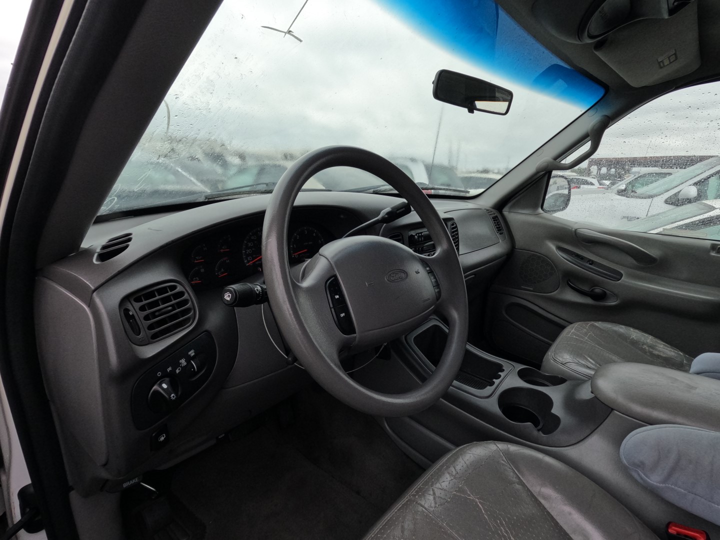 1998 FORD EXPEDITION | OtayAutoAuctions.com