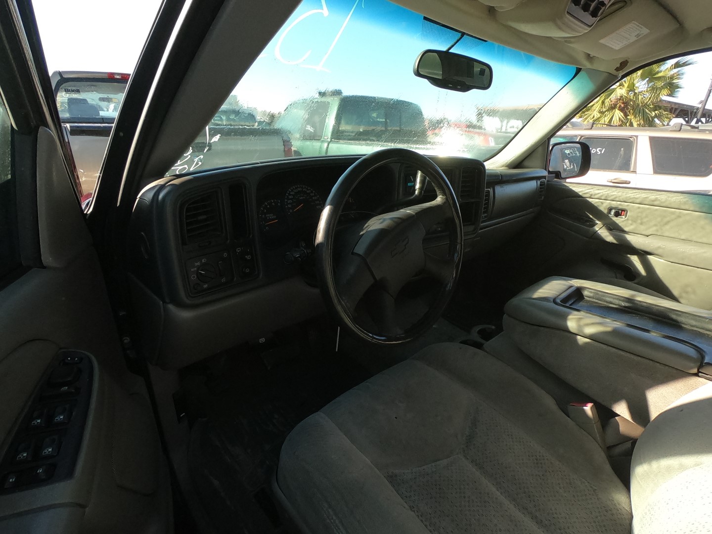 2004 CHEV SUBURBAN | OtayAutoAuctions.com